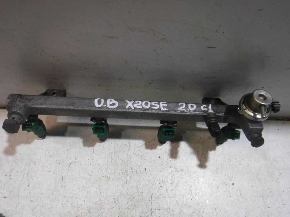 Форсунка топливная Opel Omega B