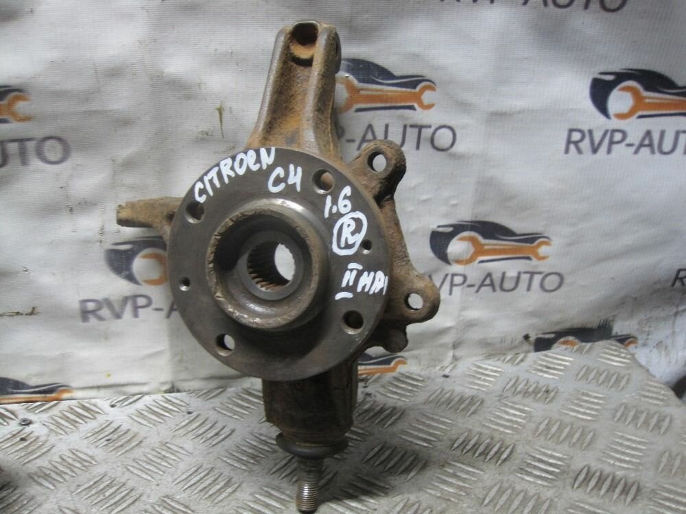 Кулак передний правый Citroen C4 2005-2011 364696