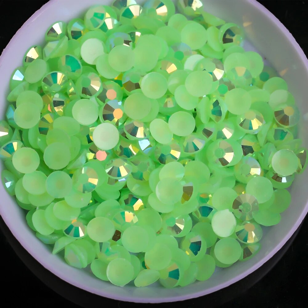 Стразы Изумрудные PeridotAB ss20 5mm (3000шт)