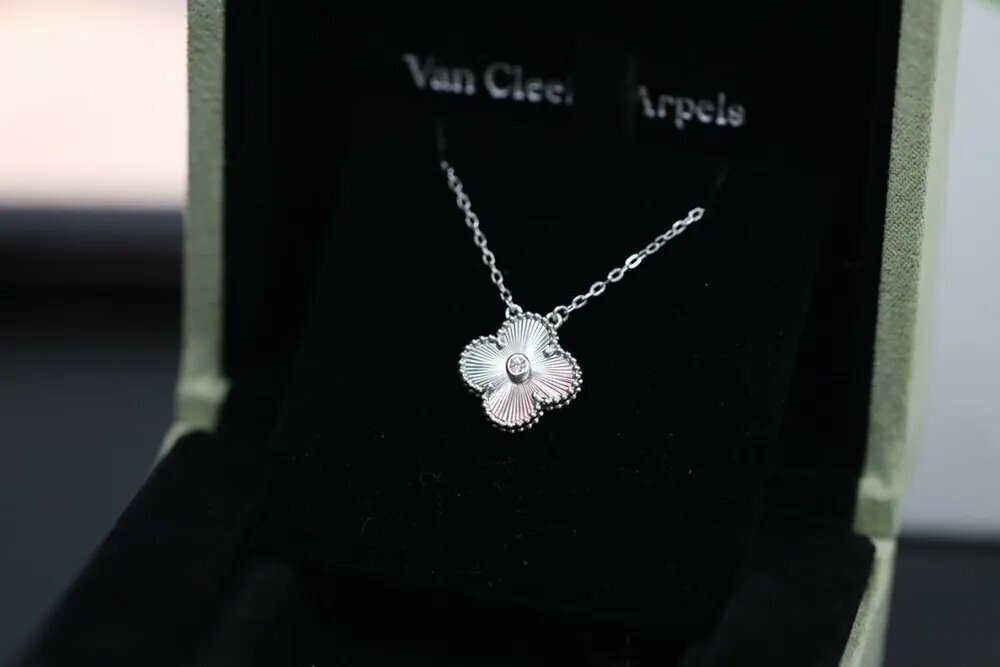 Van Cleef & Arpels Ожерелье