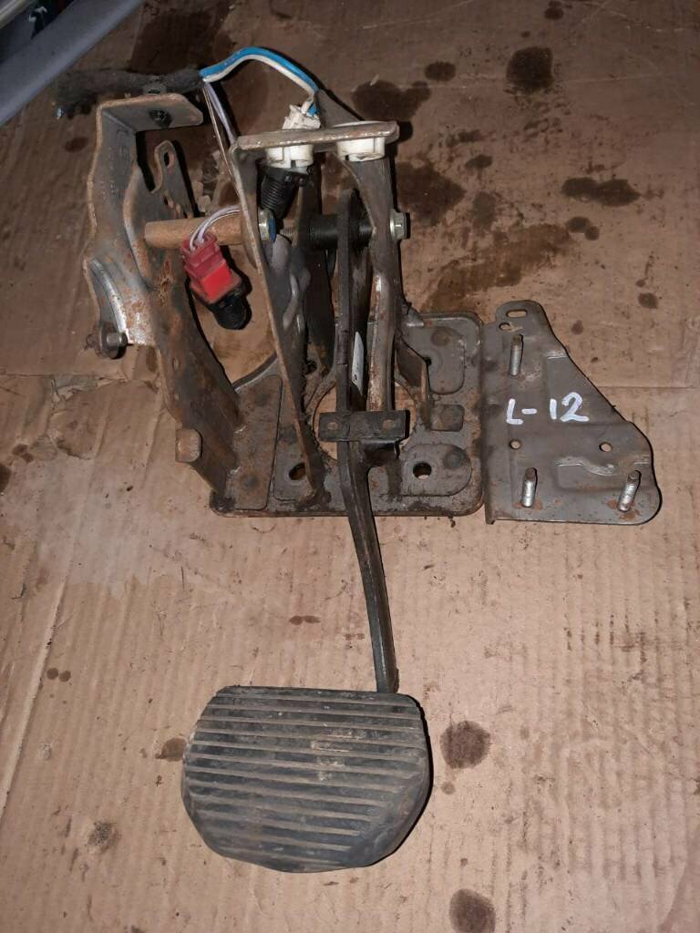 Педаль тормоза Peugeot 307 2003