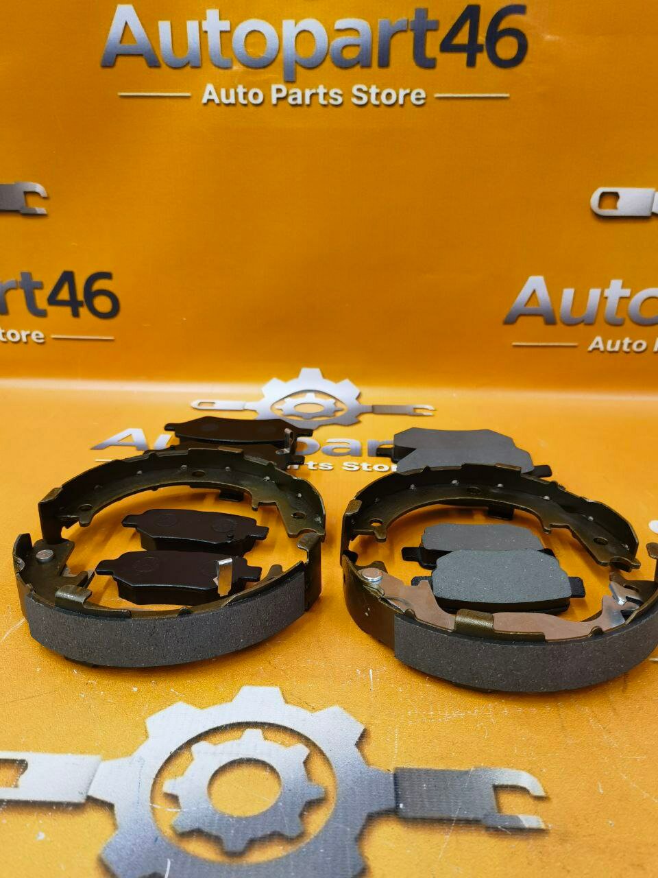 Комплект колодок передние+задние и ручник лифан х60 Lifan X60 все колодки