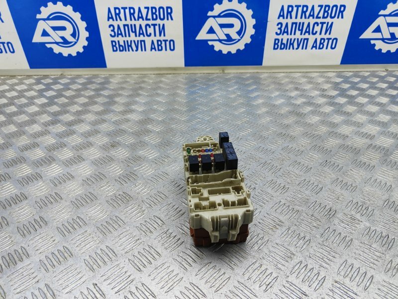 Б/У Блок предохранителей Mitsubishi Lancer 9 CS / Мицубиши Лансер 9 CS 1.6 4G18 98 Л.С 2004