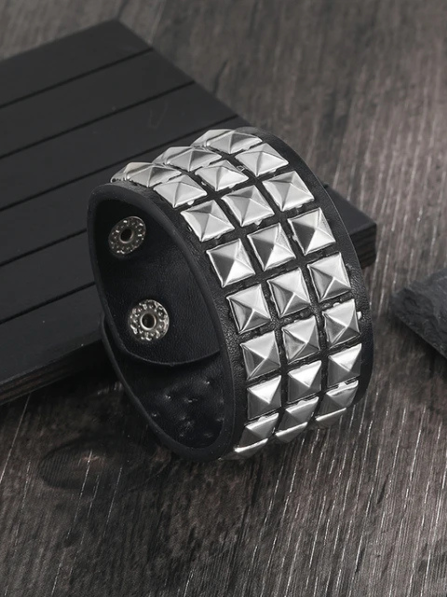 Жесткий браслет, металл