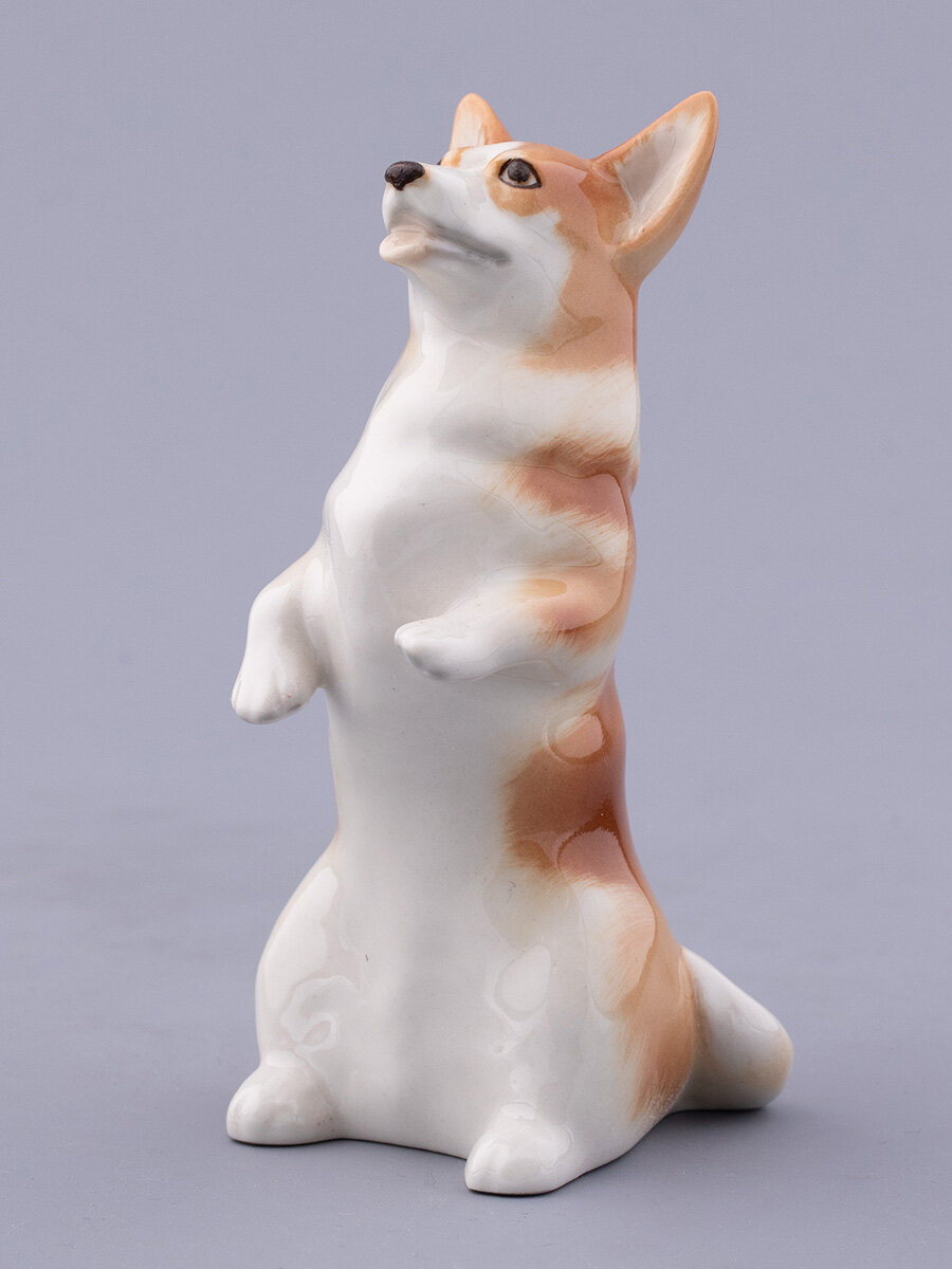Фарфоровая статуэтка "Корги сидит" 11.5 см, Императорский фарфоровый завод , анималистический стиль