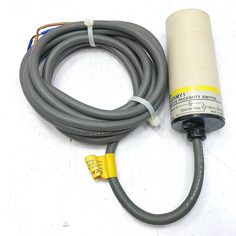 E2K-C25MY1 Датчик приближения