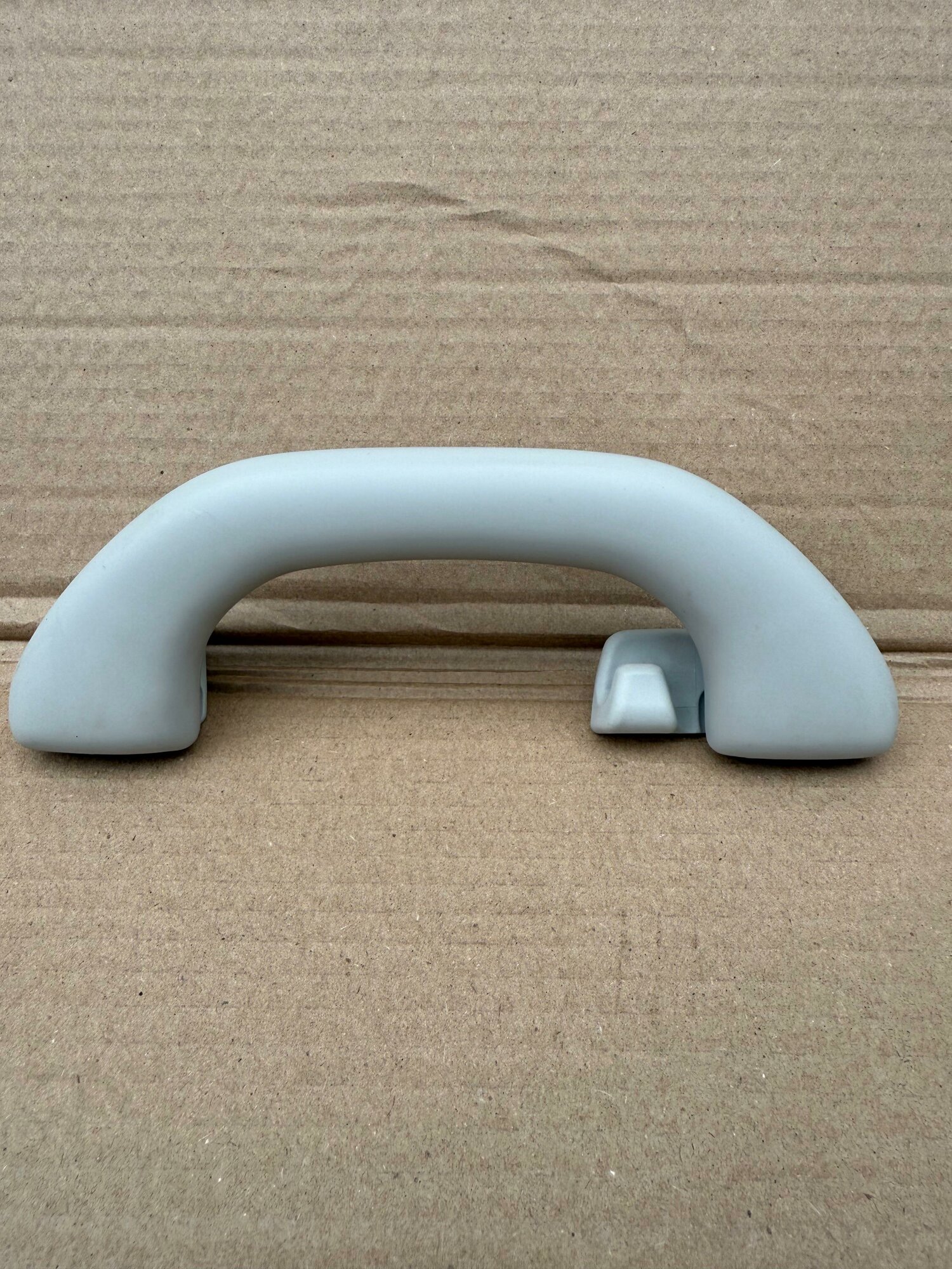 Ручка потолка с крючком для Polo, Rapid, Fabia, Yeti (VAG) оригинал новая серая