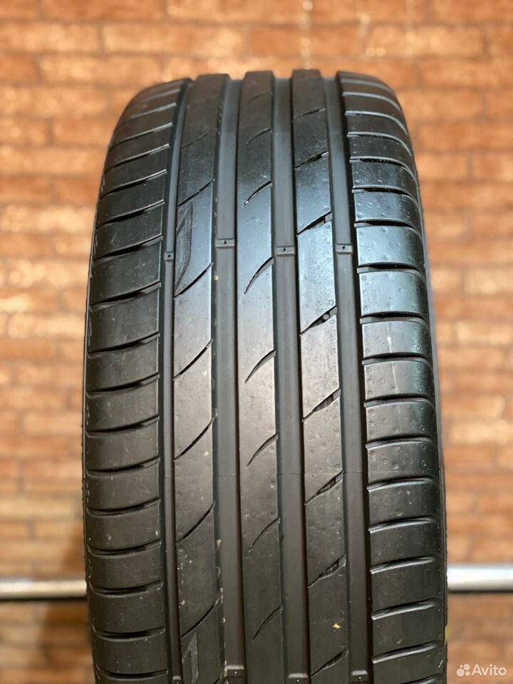 Marshal MU12 225/45 R18 95V