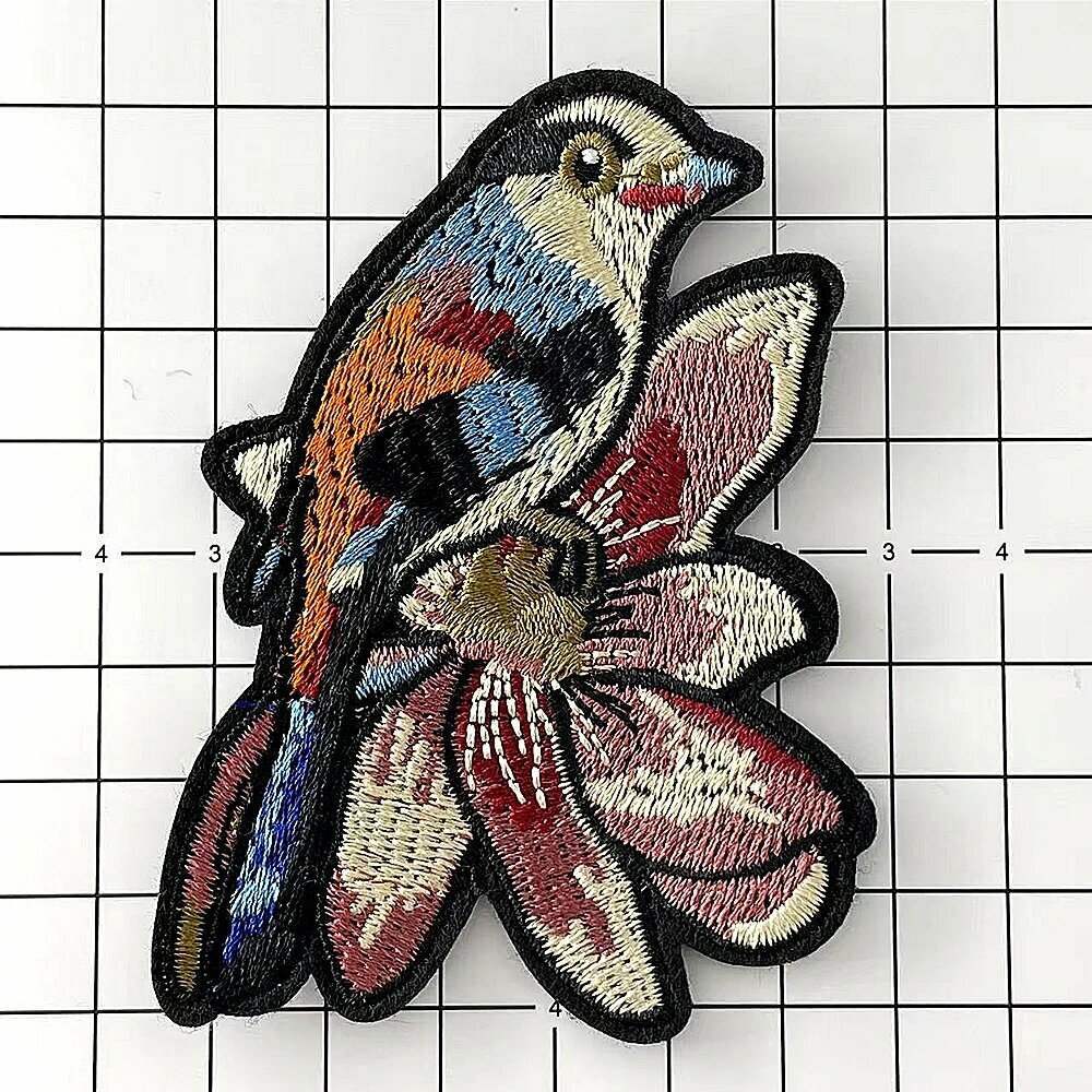 Вышитые нашивки с птицами SinKon86