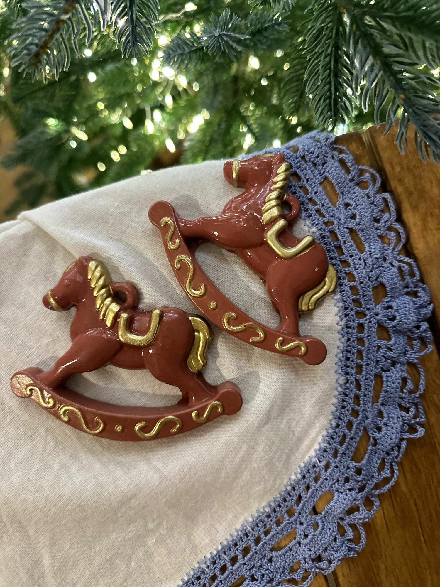 Лошадки, ёлочные игрушки из гипса, 2 шт