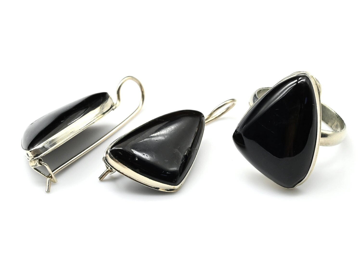 Комплект бижутерии: серьги, кольцо, морион