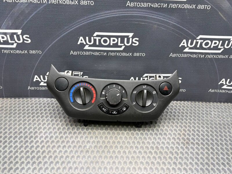 Блок управления климат-контролем Chevrolet Aveo 2006 (1.4 F14D3) Б/У с пробегом Арт. 20680