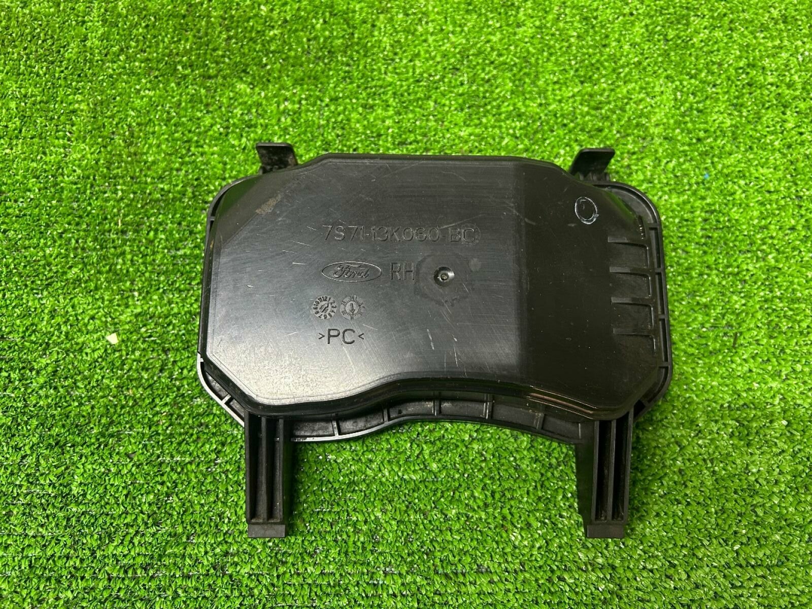 Ford Mondeo IV Крышка правой фары