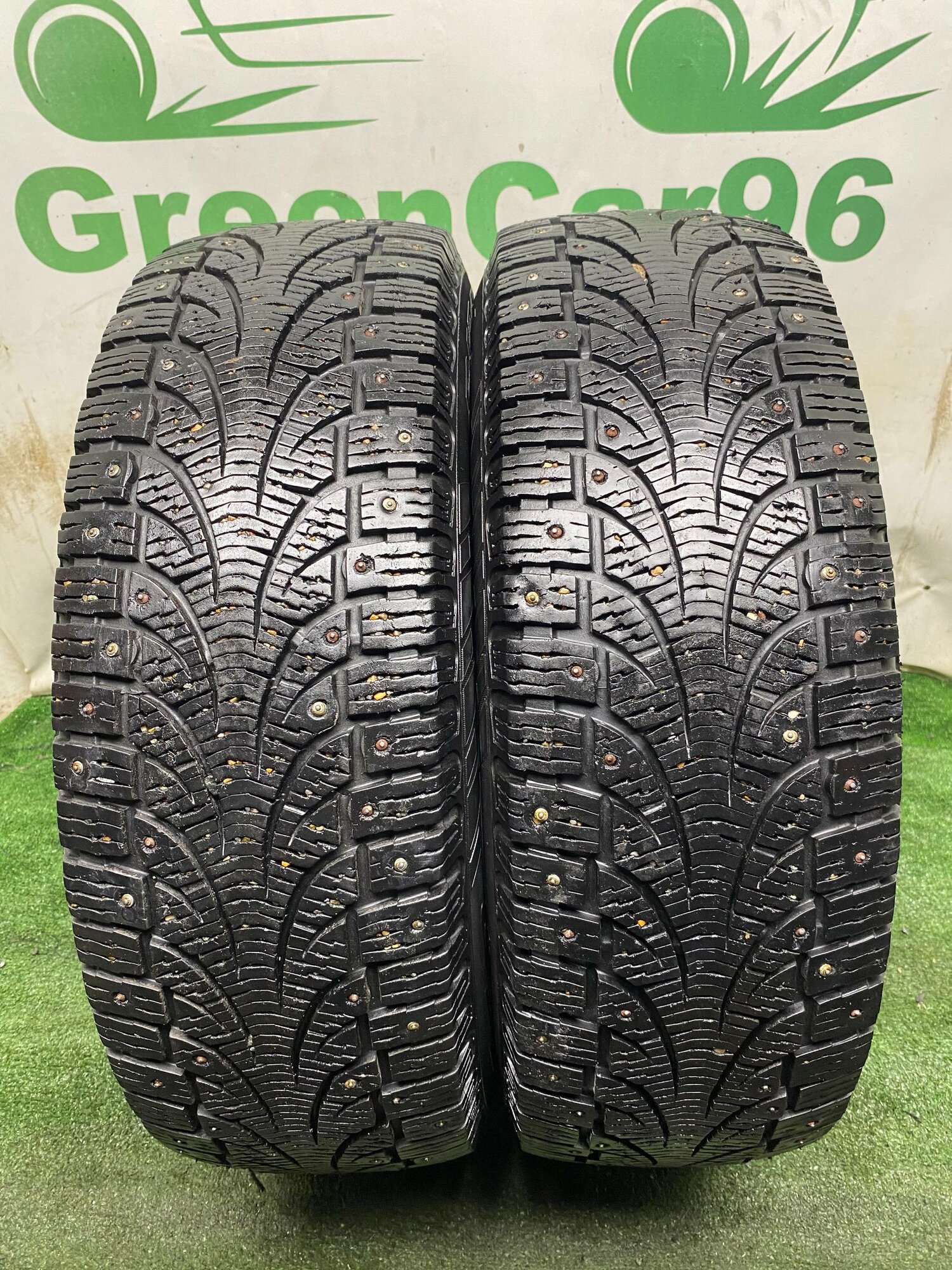 Комплект (2 шт) зимних БУ шин Pirelli Winter Carving Edge 225/65 R17 20% износ INT406624