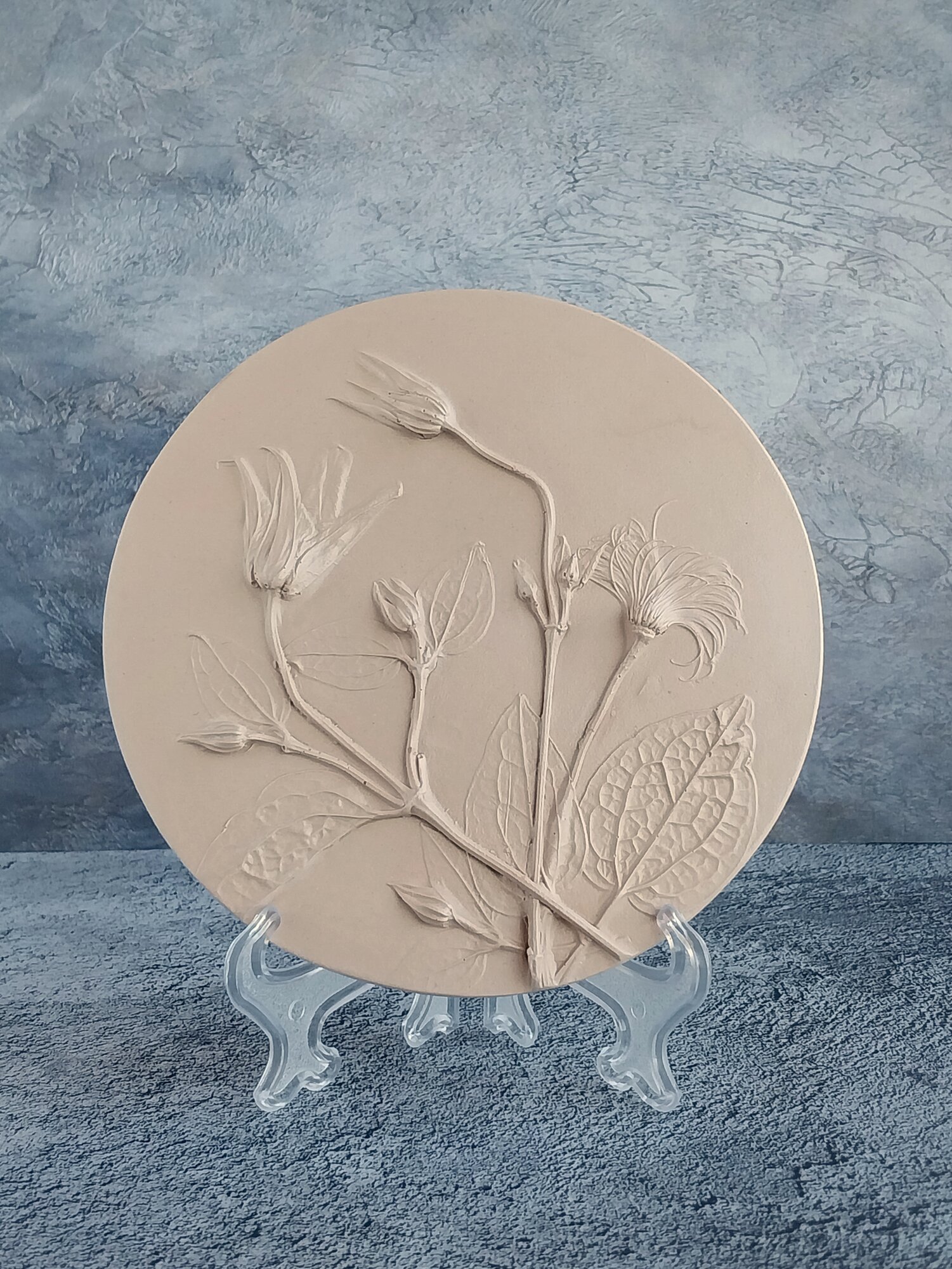 Ботанический барельеф из гипса "Красота момента" /Цветочный барельеф/ Светло-бежевый