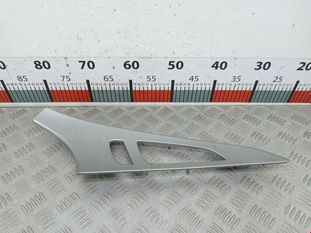 Накладка (молдинг) двери передней правой Audi A6 C7 4G0867410A арт. 2262338