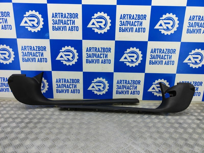 Б/У Накладка порога (внутренняя) комплект Ford Fiesta / Форд Фиеста 1.4 FXJA 80 Л.С 2007