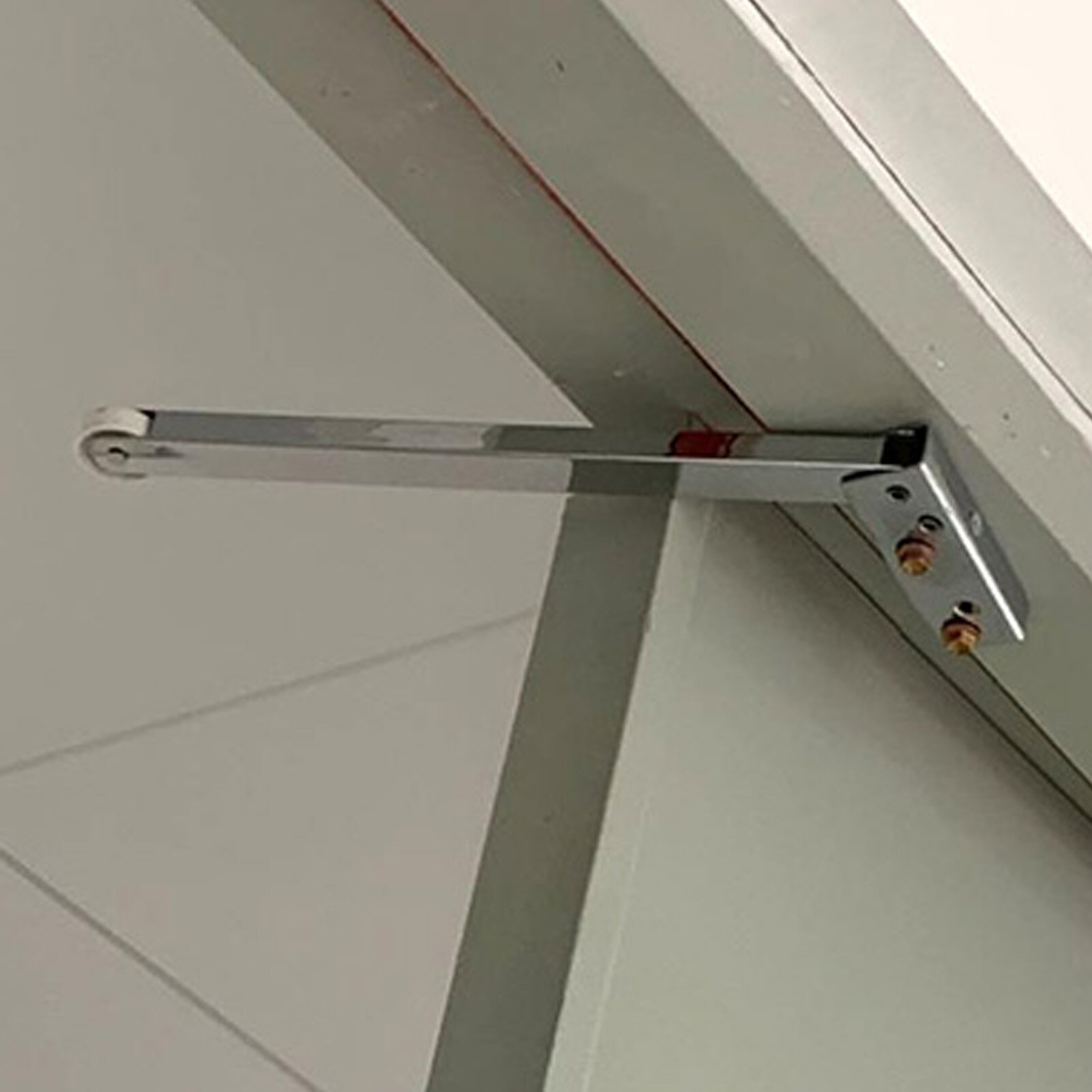 Устройство управления последовательностью Координатор противопожарных дверей из нержавеющей стали Точная установка последовательности закрытия пружинной двери