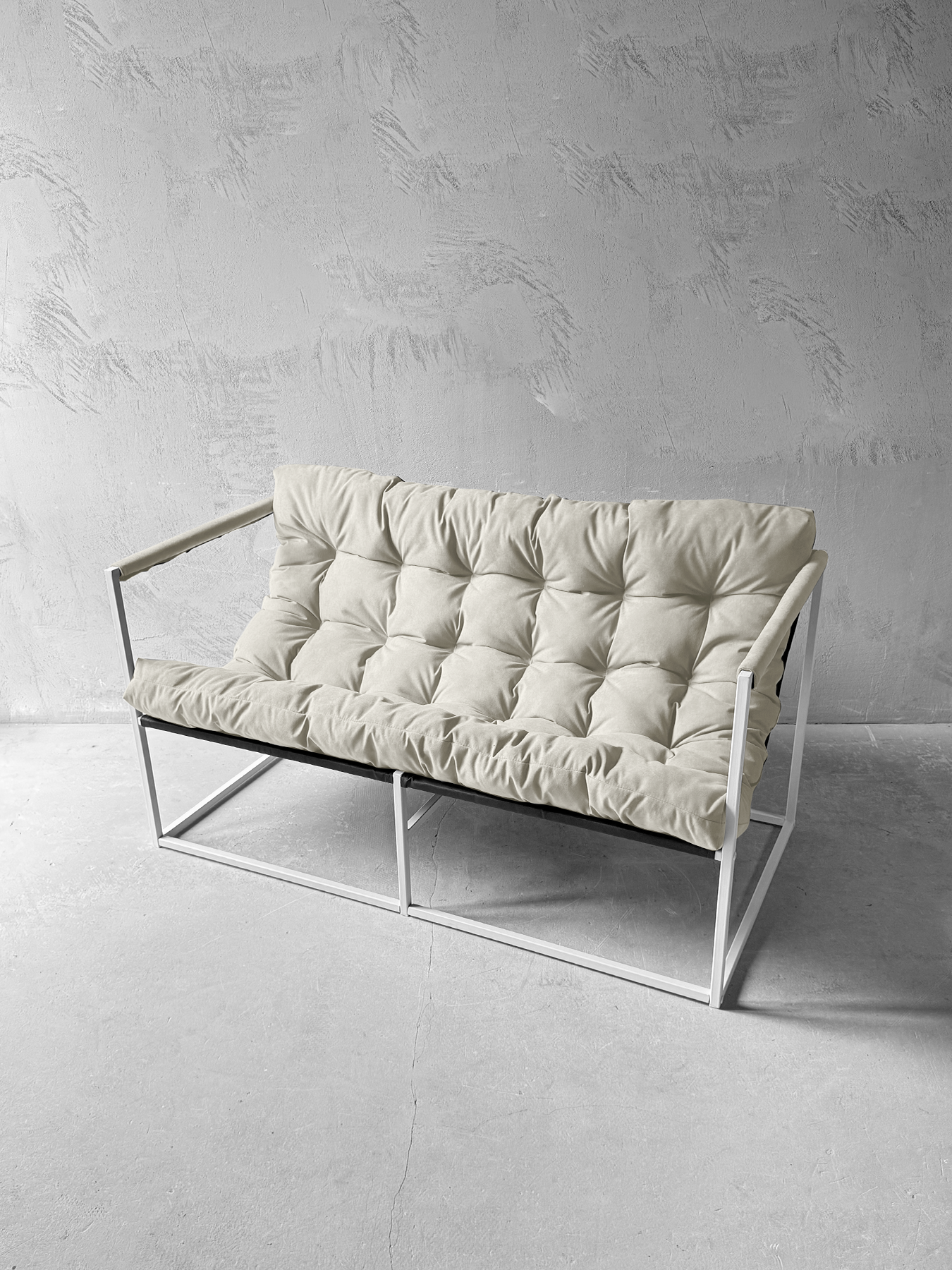 Диван лофт прямой, уличный, в офис, на балкон, на веранду, в гостинную, кухонный, Лофтовик ++ велюр белый, белый каркас, подлокотник мягкий велюр