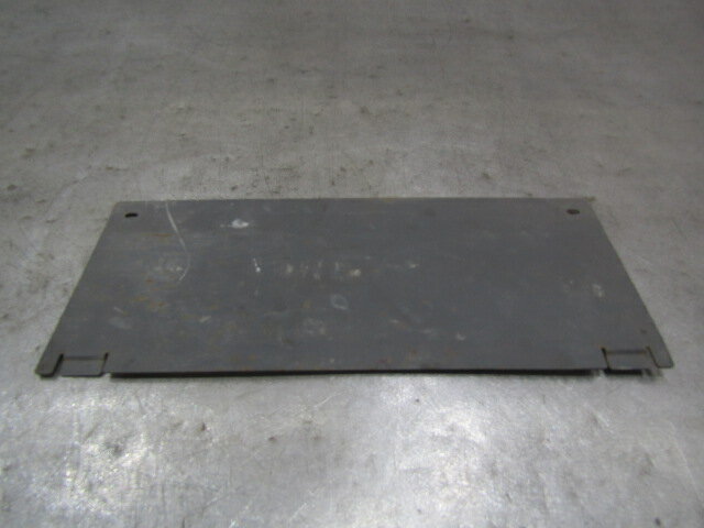 Крышка обшивки салона за сиденьем нижняя правая Volvo FH, FM