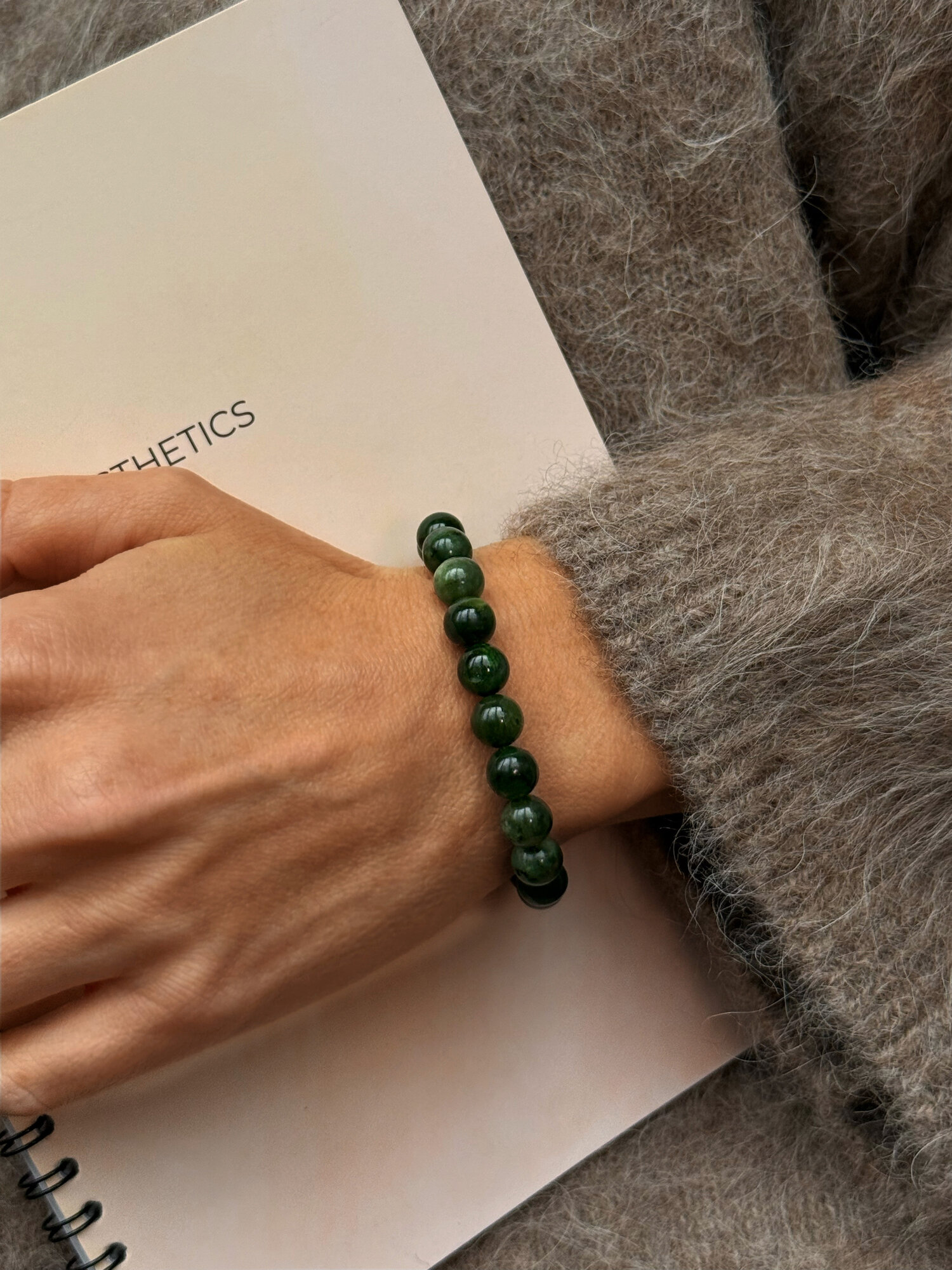 Браслет, нефрит