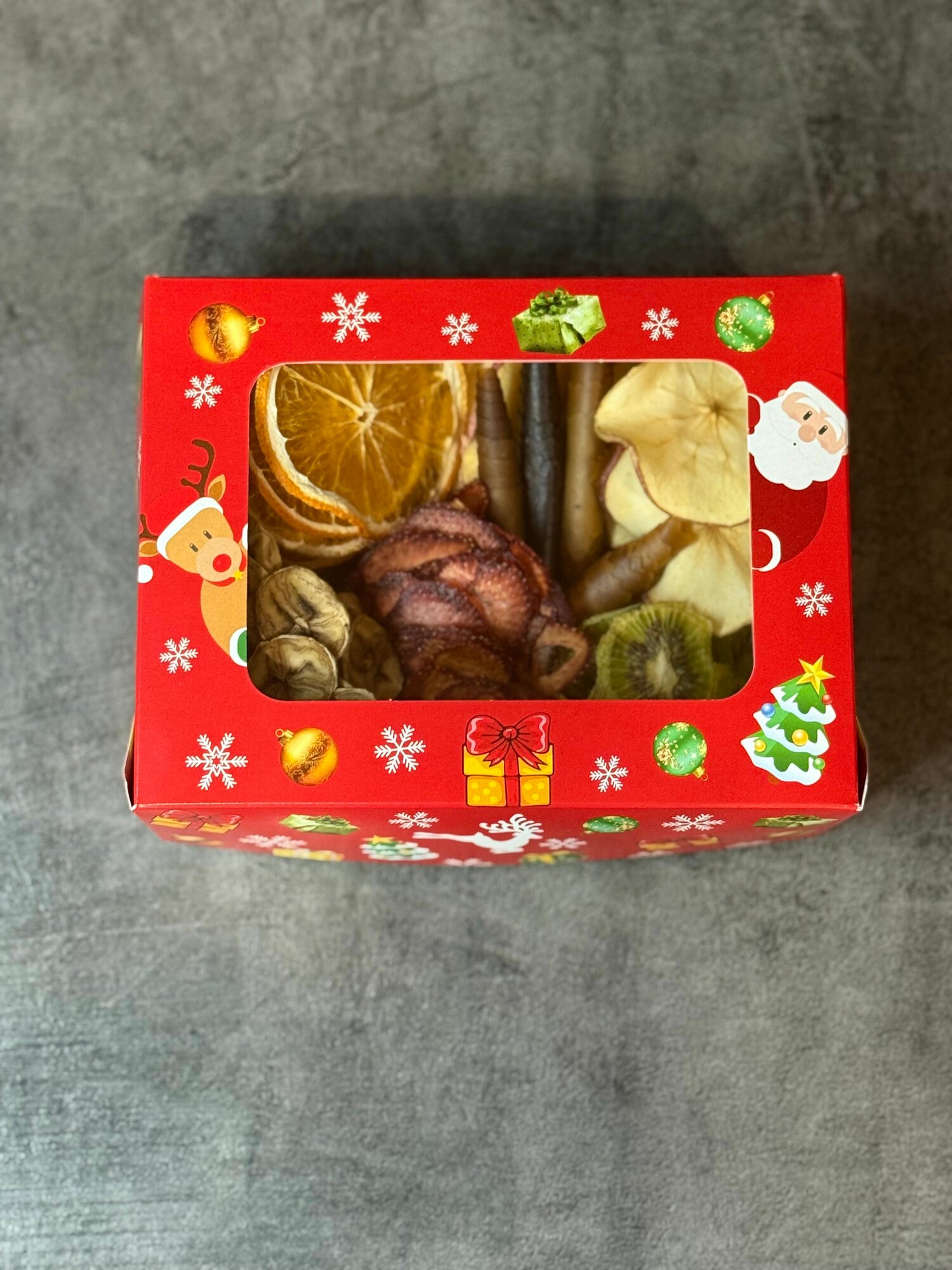 Новогодний подарок фруктовых чипсов без сахара