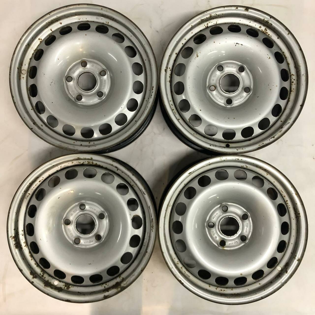 Колесные диски Штампованные 16x6.5 PCD 5x112 D57.1 ET33 (оригинал)