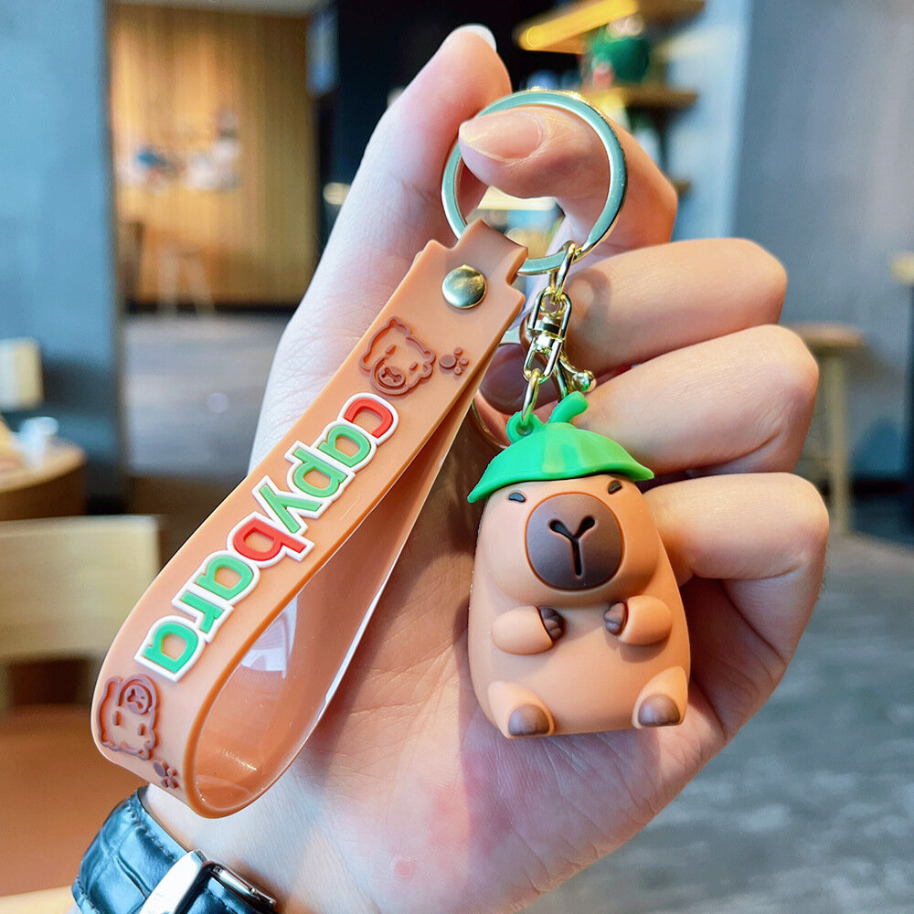 Подвеска-брелок с капибарой и капибарой, креативное милое украшение для кукольной пары, украшение для автомобиля, подвеска с капибарой, зеленая шляпа