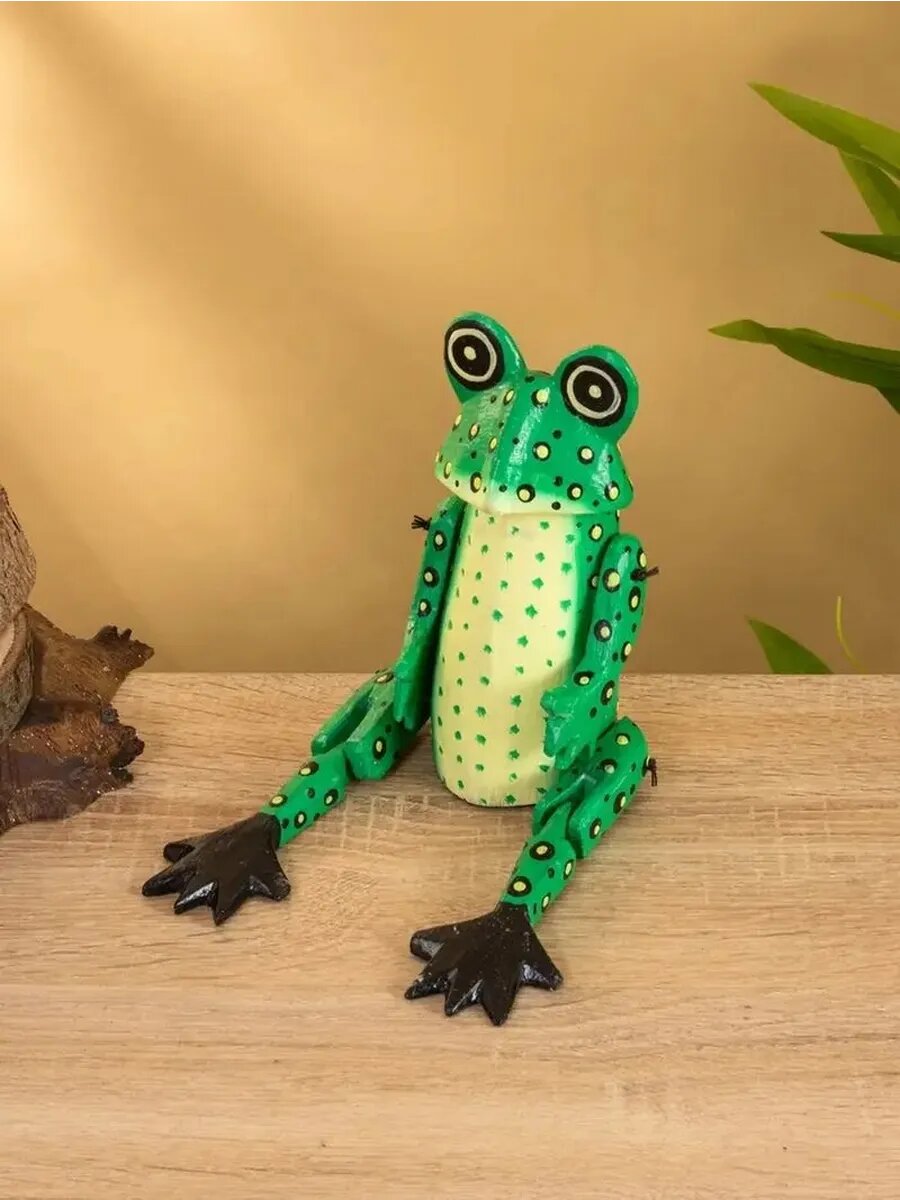 Деревянная фигурка Лягушки с висячими лапками