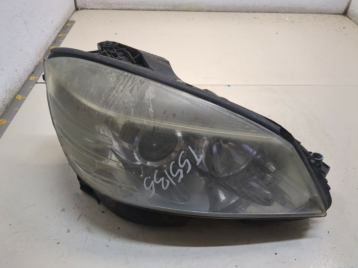 Фара (передняя) правая Mercedes C W204 Б/У