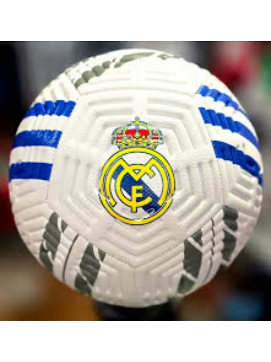 Футбольный мяч adidas UCL Real Madrid Club 23/24