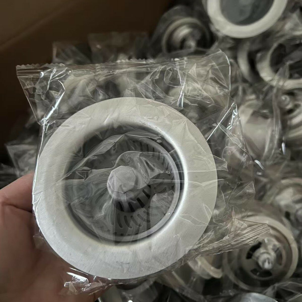 Кухонная сливная сетка из нержавеющей стали с выдвижным фильтром, сливной пробкой, сливным покрытием и корзиной для раковины