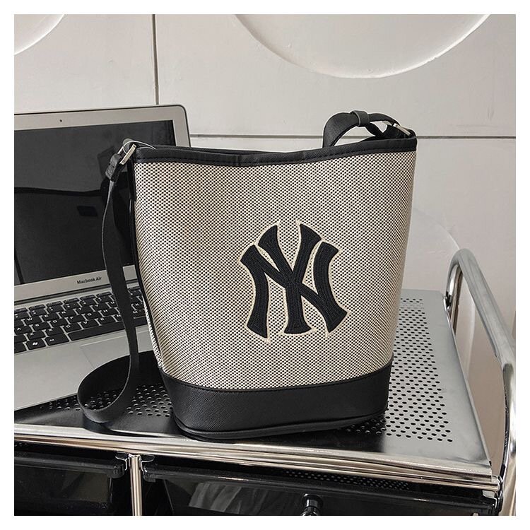 Корейская холщовая сумка-ведро MLB, вместительная сумка через плечо, универсальная легкая сумка для повседневного использования с классической вышивкой в стиле Нью-Йорка.
