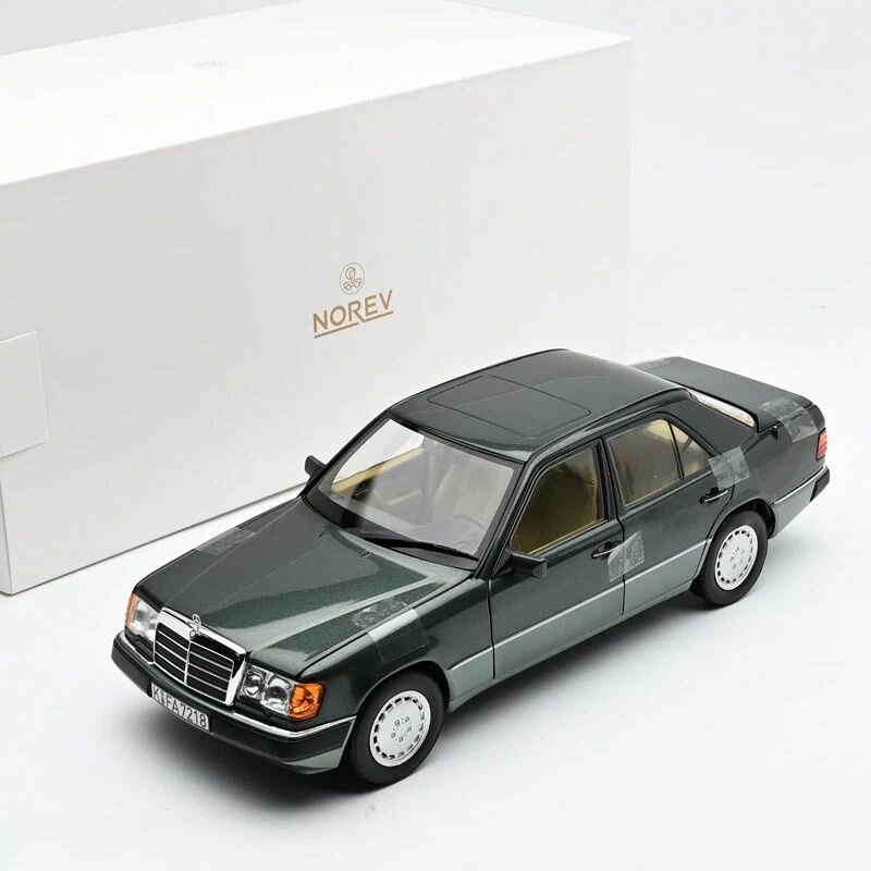 Машинка NOREV 1:18 нестись 230E W124 1990 Модель легкосплавного автомобиля