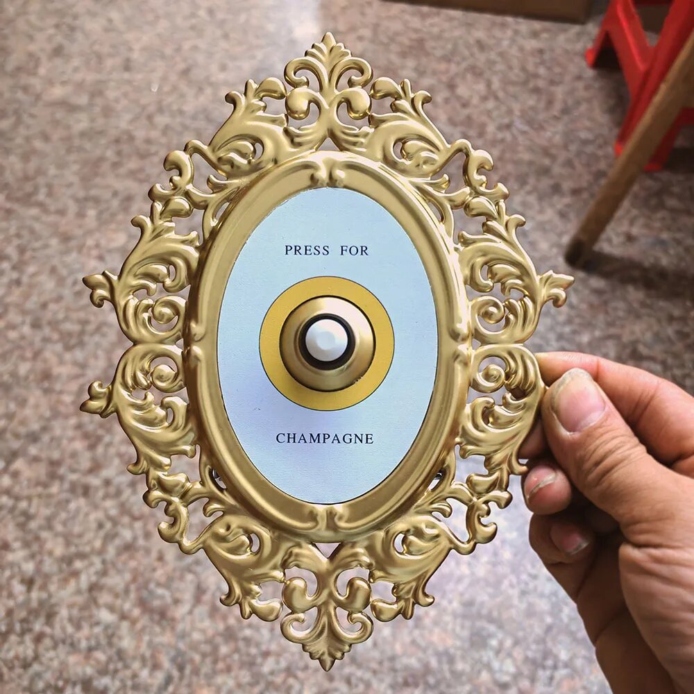 Металлический декоративный дверной звонок "Пресс для шампанского" C