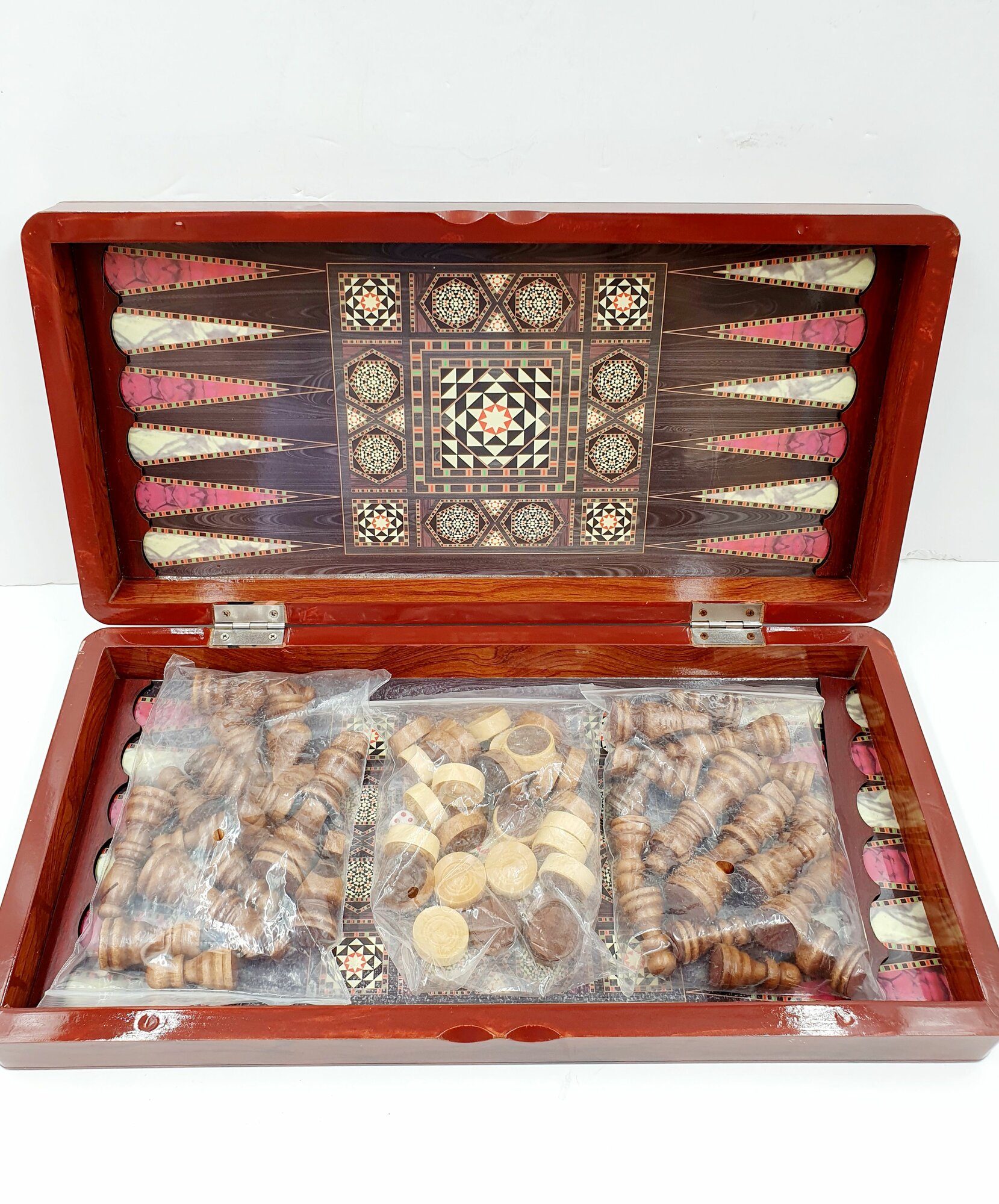 Настольная игра для взрослых Шахматы+шашки+нарды 20*40*6 см. В упаковке.