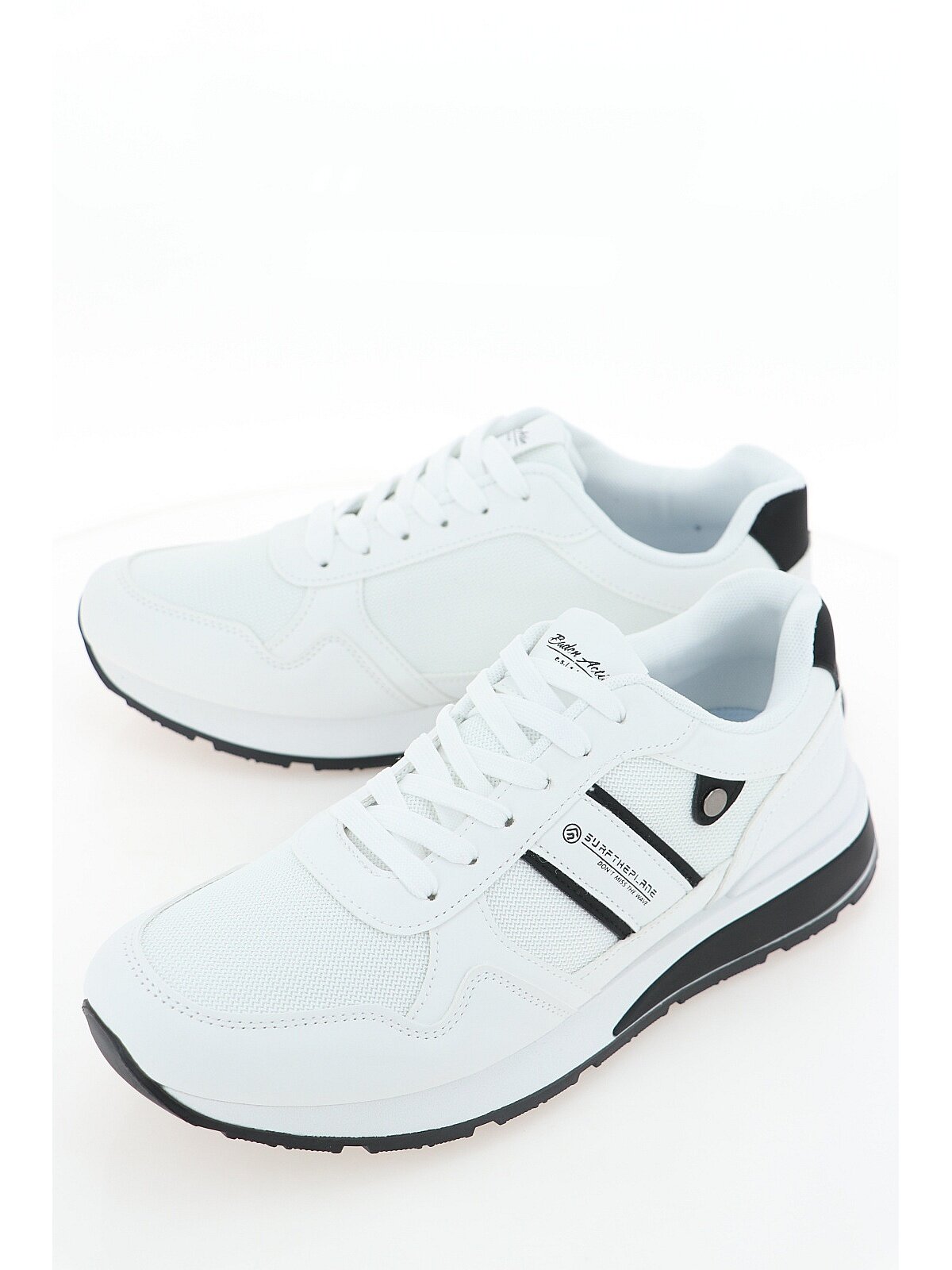 Кроссовки треккинг и туризм