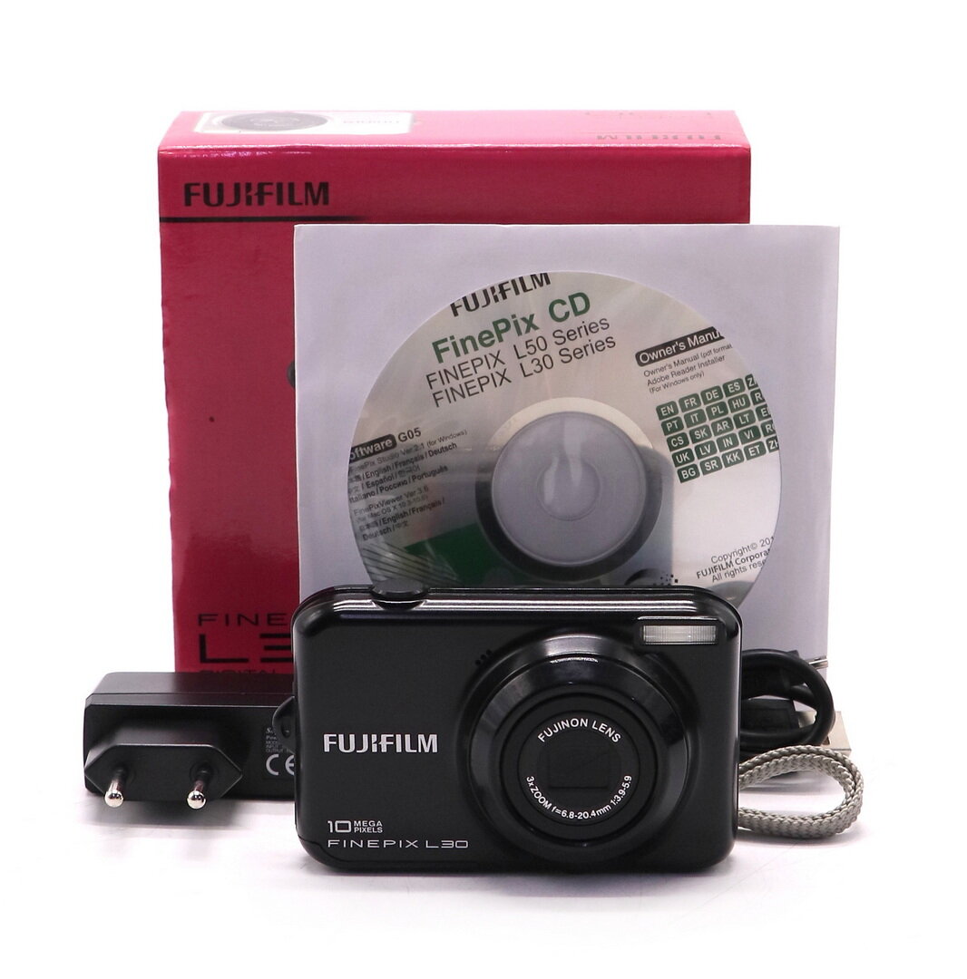 Компактная камера Fujifilm FinePix L30 в упаковке