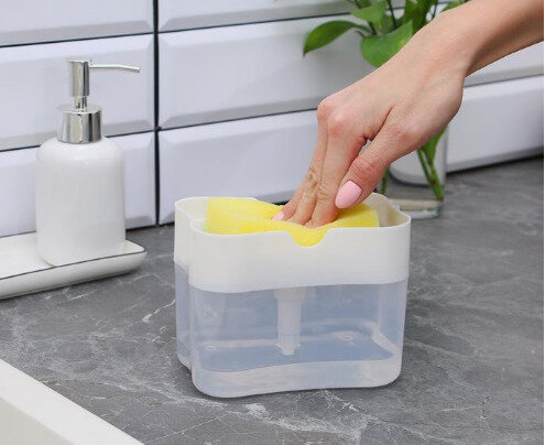 Дозатор для моющего средства + губка / 385 мл.