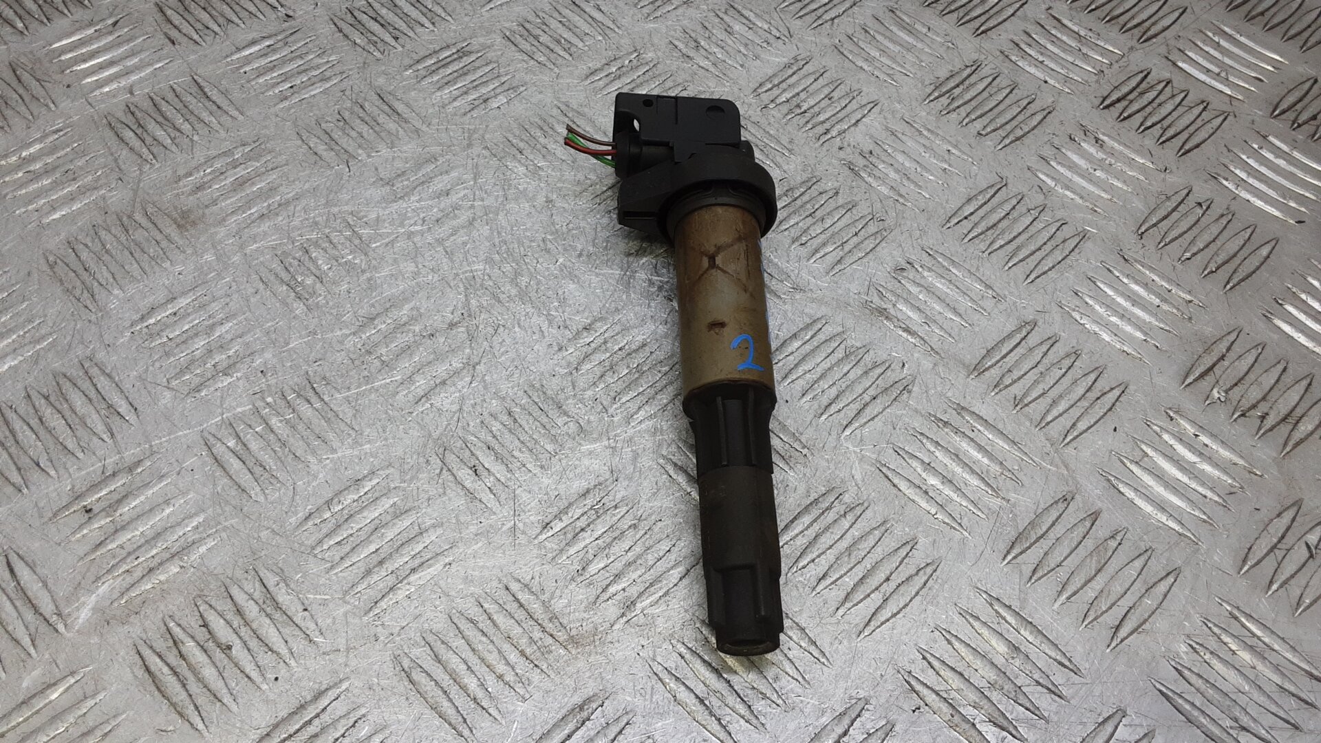 Катушка зажигания бензиновая BMW 1 E87, Номер 0221504100