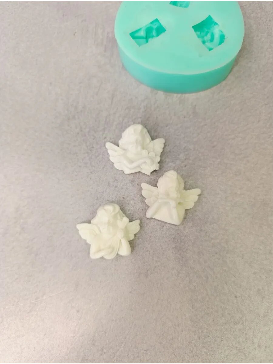 Молд силиконовый "Ангелки с инструментами". Толщина готового изделия 0,8 см.