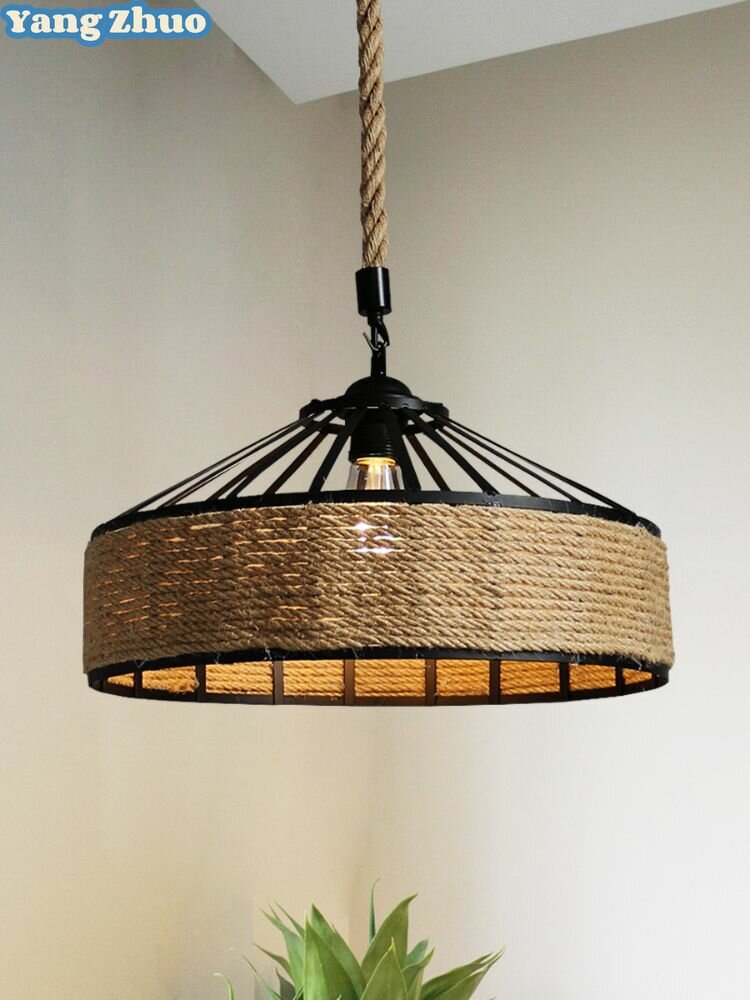Подвесная люстра из пеньковой веревки в стиле кантри