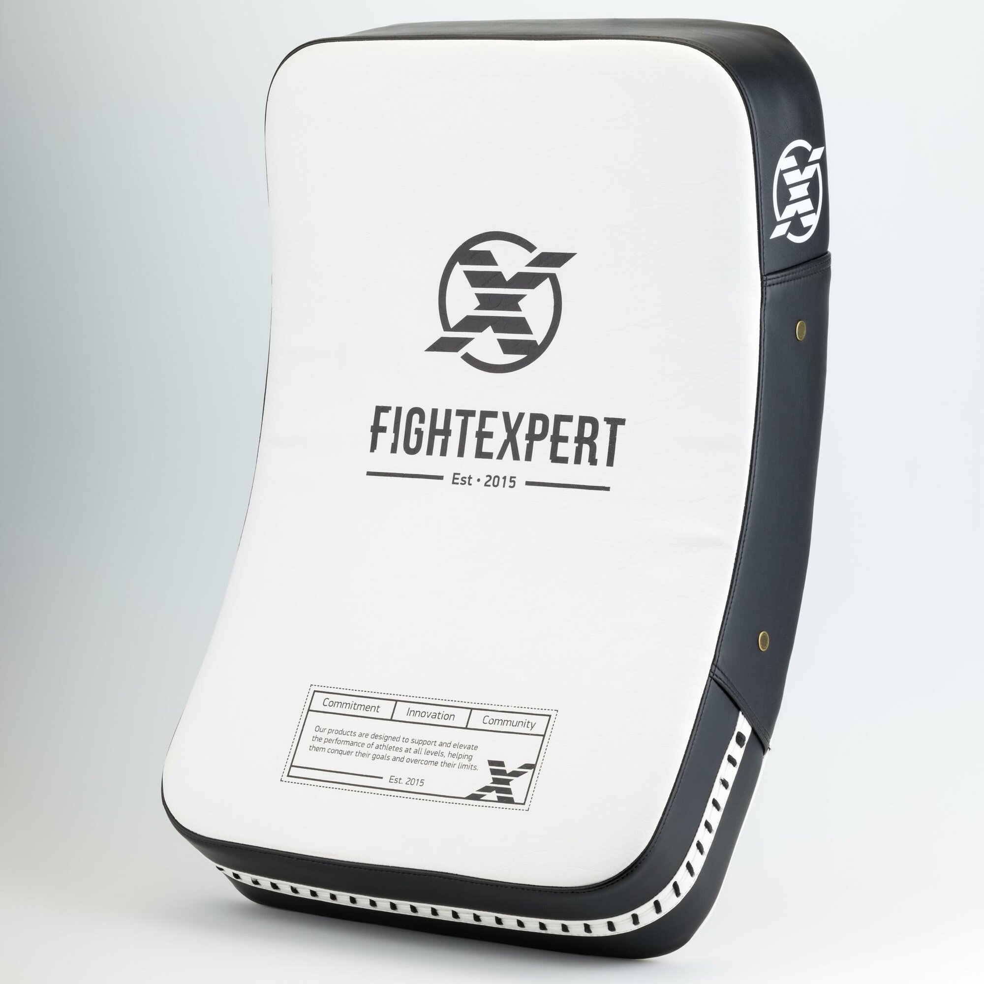 Тренировочный Щит FIGHTEXPERT вогнутый (макивара) для отработки ударов белый