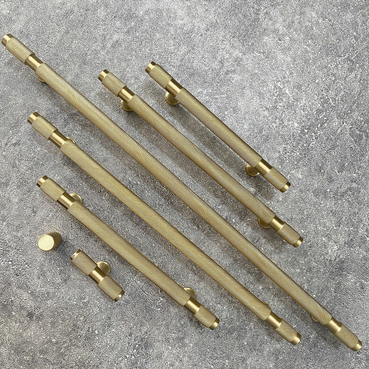 Сетчатая латунная мебельная ручка для шкафов -Длина 500 мм