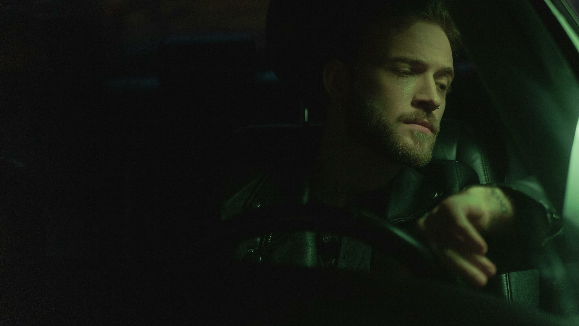 Картина на холсте 60x110 LinxOne "Автомобиль, интерьер для дома / декор на стену / дизайн