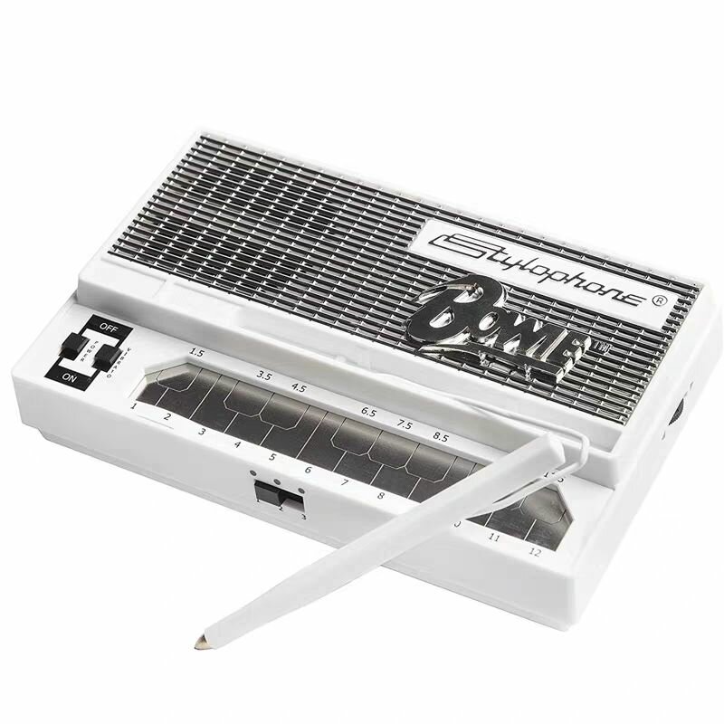 Аналоговый синтезатор Dubreq Stylophone S1