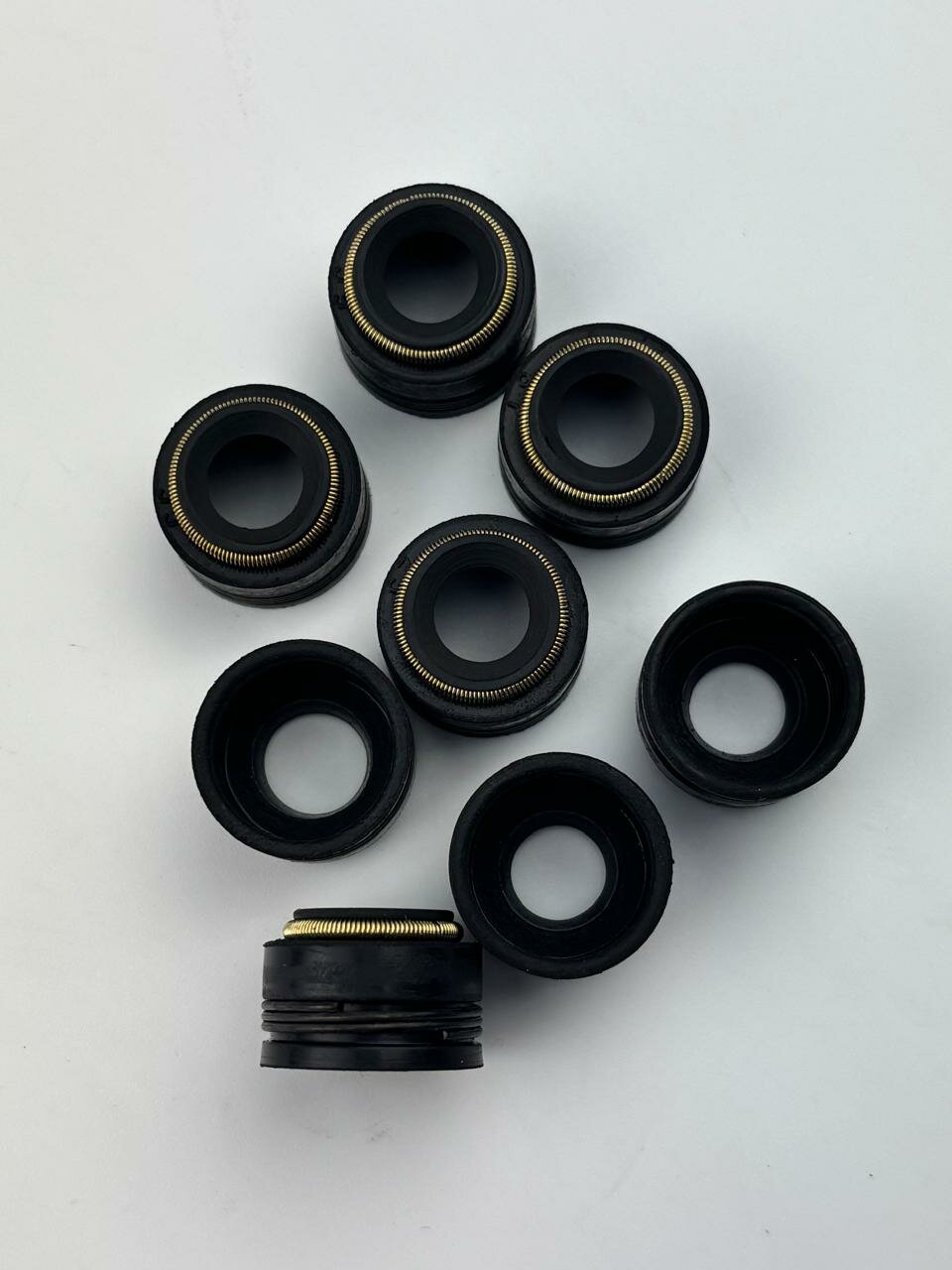 Колпачки маслоотражательные Д-245, Д-260(комплект 8 шт)