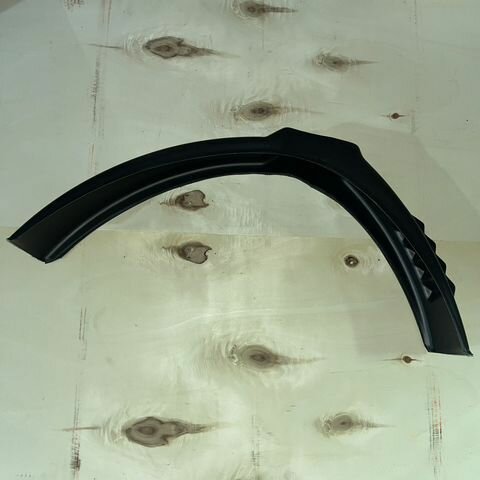 Крыло переднее Минск "Лесник" (из пнд)