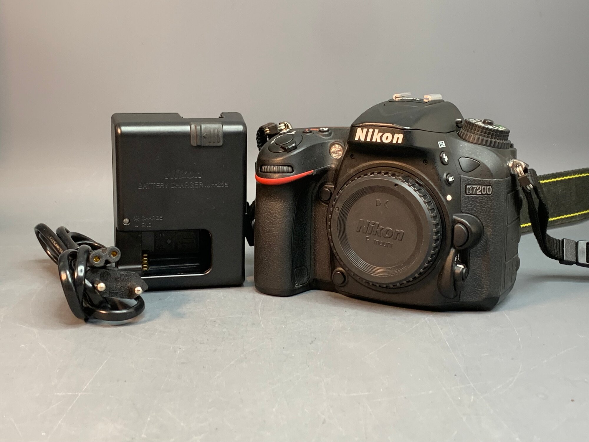 Nikon D7200 12.059 кадров