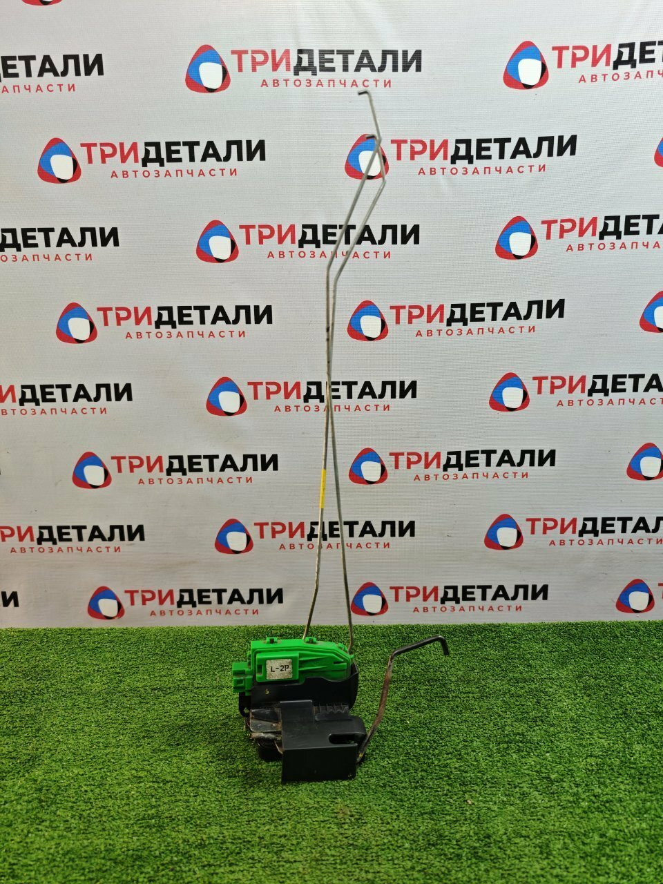 Замок боковой двери Hyundai Solaris 1.4 G4FA 2013 задн. лев. (б/у)